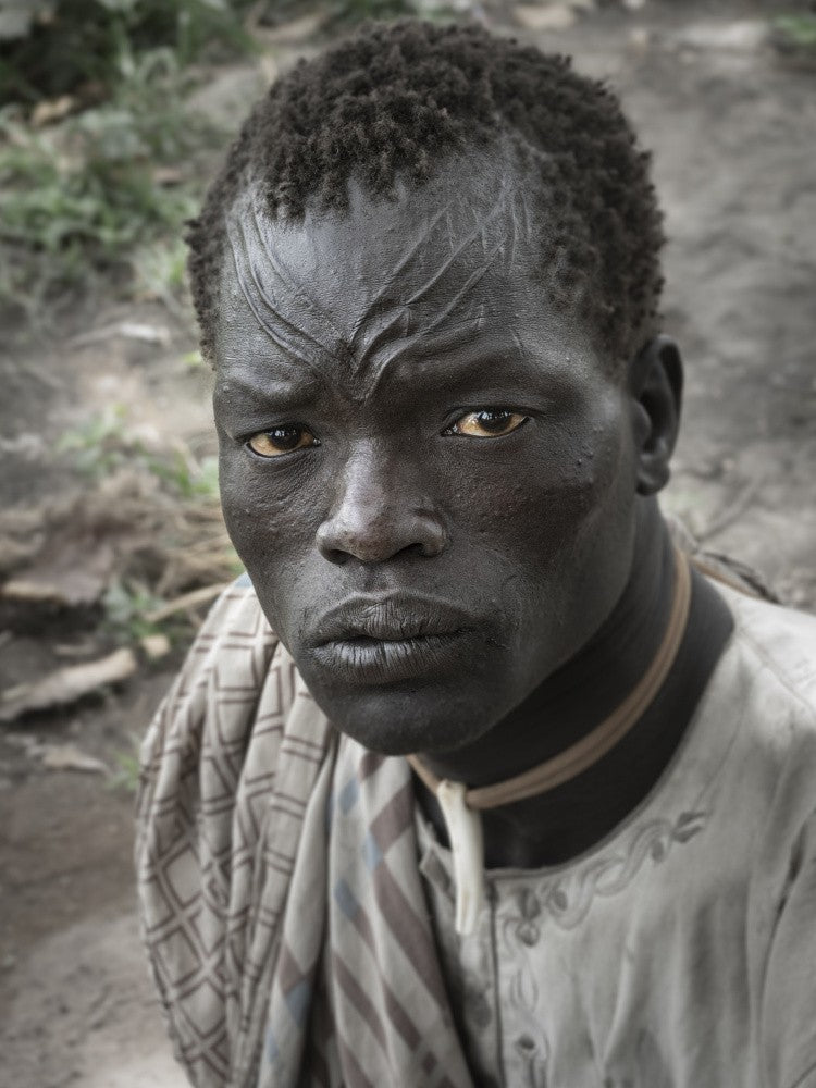 The “V” symbol of the Mundari people Art Print by Elena Molina – Fy!