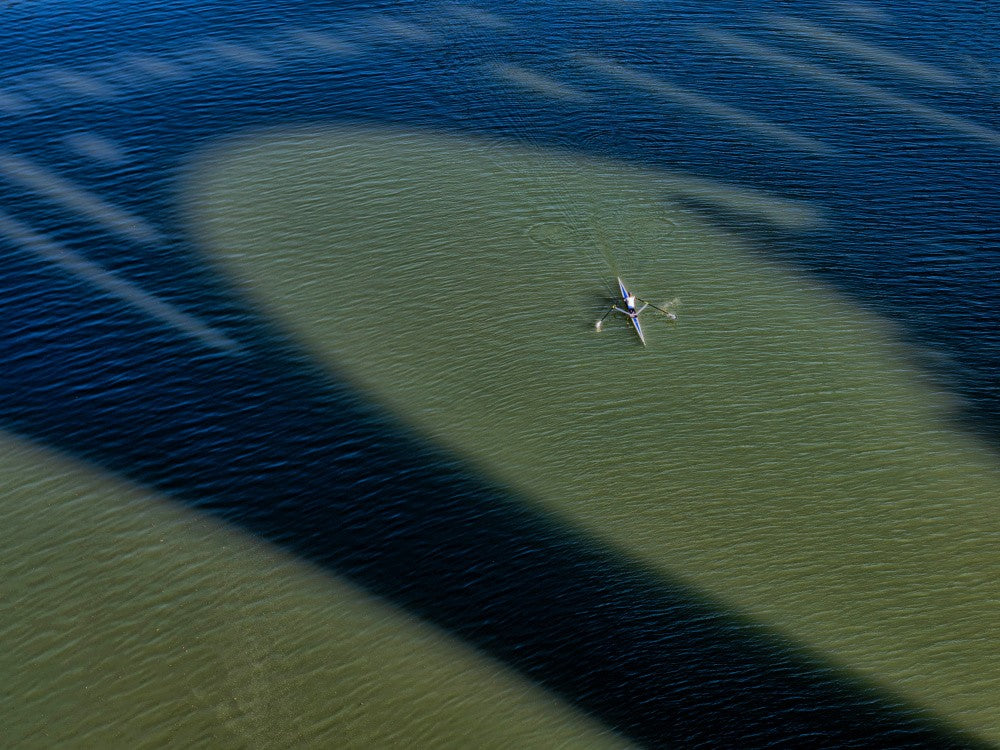 Silent glide Art Print by Eric Chatelain – Fy!