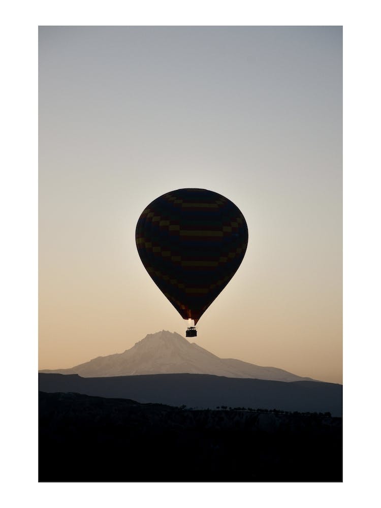 Balloon Art Print by Joseph Gribben – Fy!